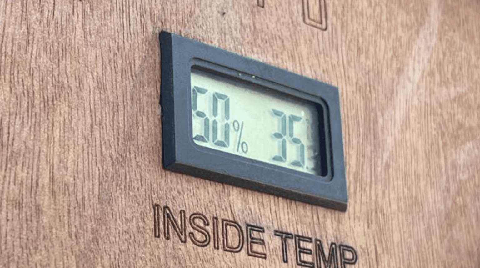 Ivry-B - The World's First Transparent and Round Beehive